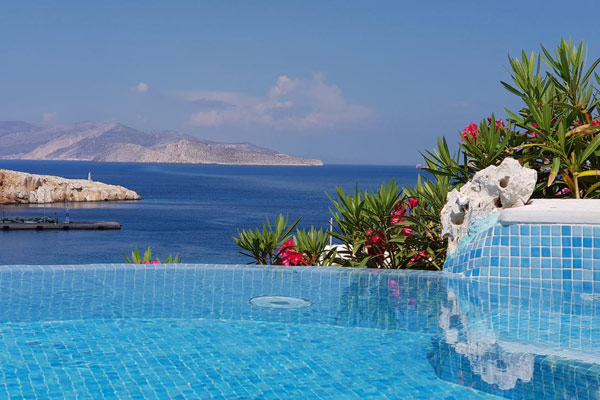 Vrahos Hotel - Folegandros